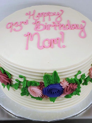 Formal Birthday Cakes Gallery - Fiene's Bakery | Naperville